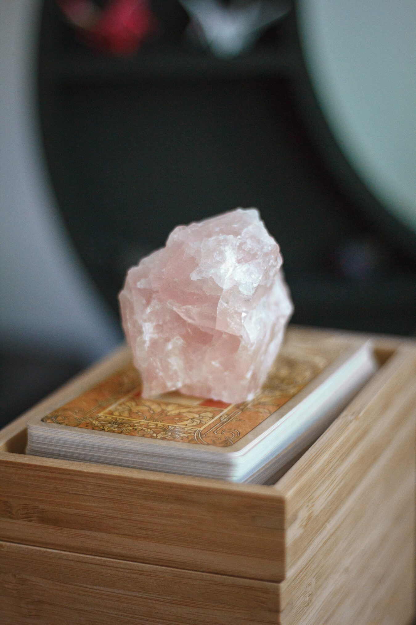 Loving Vibrations: A Guide to Rose Quartz - The Alchemist's Kitchen